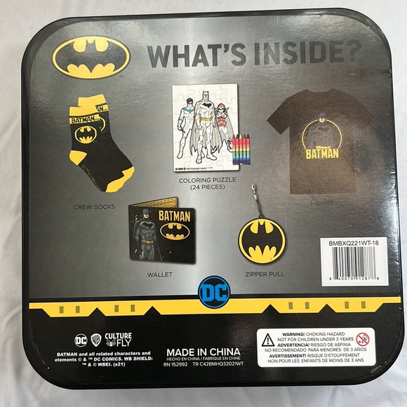 Batman | Accessories | 6 Pc Batman Collectible Box Tee Socks Wallet ...